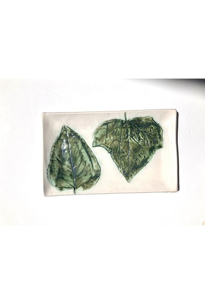 Line Design El Yapımı Seramik Tabak Bicarbonate Leafs Line Design El Yapımı Seramik Tabak Bicarbonate Leafs