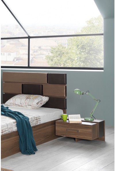 Doressa Nut Wall Komodin