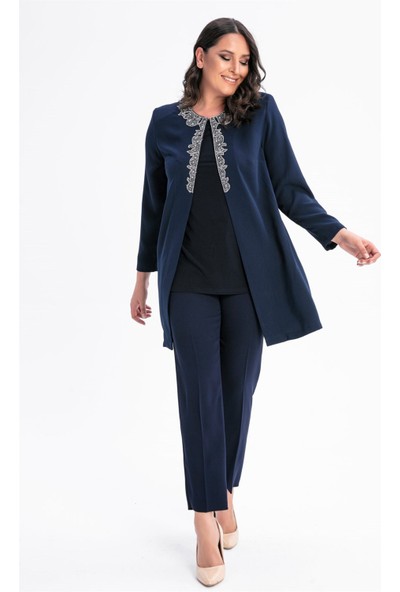 Yakası Taşlı Içi Atletli Büyük Beden Ceket Takım Lacivert Yakası Taşlı Içi Atletli Büyük Beden Ceket Takım Lacivert