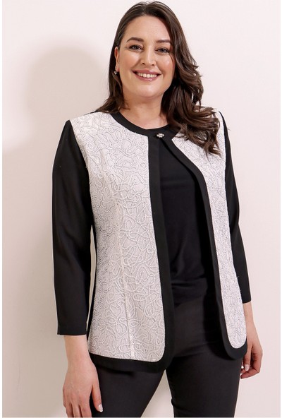 Yakası Bronş Detaylı Pul Işlemeli Büyük Beden Ceket Bluz Takım Gümüş