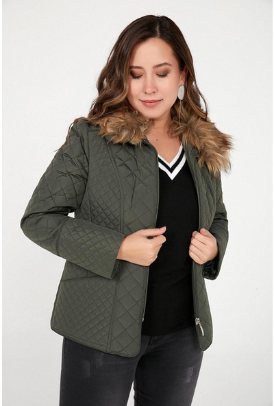 Fermuarlı Seyyar Yaka Kürk Astarlı Büyük Beden Kapitone Kaban Haki Fermuarlı Seyyar Yaka Kürk Astarlı Büyük Beden Kapitone Kaban Haki