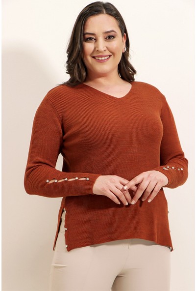 Kolları ve Yanı Taş Detaylı Büyük Beden Triko Kazak Kiremit Kolları ve Yanı Taş Detaylı Büyük Beden Triko Kazak Kiremit