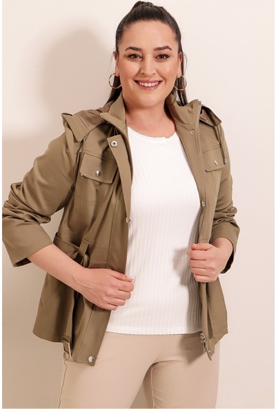 Seyyar Kapüşonlıu Beli Kuşaklı Cepli Büyük Beden Trençkot Haki