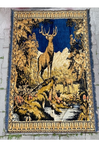 Ayberk Antika Geyikli Duvar Halısı Sıfır Ürün 120X180 cm Ayberk Antika Geyikli Duvar Halısı Sıfır Ürün 120X180 cm