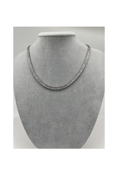 Bysy Accessories Baget Taşlı Çelik Su Yolu Kolye Bysy Accessories Baget Taşlı Çelik Su Yolu Kolye