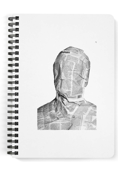 Gazeteye Sarılmış Adam Baskılı Ahşap Kapaklı Defter 15X20 cm DFT297
