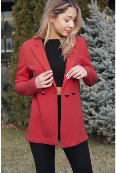 Bayan Kırmızı Düğmeli Yazlık Ince Ceket Bayan Kırmızı Düğmeli Yazlık Ince Ceket