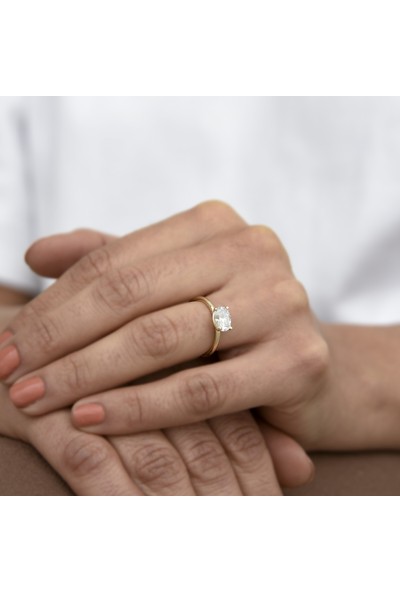 Ayyıldız Kuyumculuk Kadın Altın Oval Taşlı Yüzük
