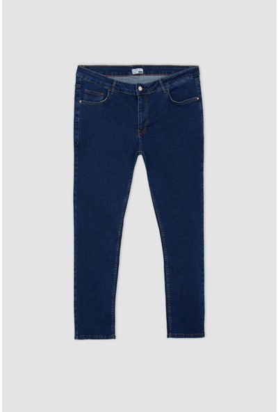 DeFacto Df Plus Büyük Beden Pedro Slim Fit Normal Bel Dar Paça Jean PANTOLON Y2238AZ22SM DeFacto Df Plus Büyük Beden Pedro Slim Fit Normal Bel Dar Paça Jean PANTOLON Y2238AZ22SM