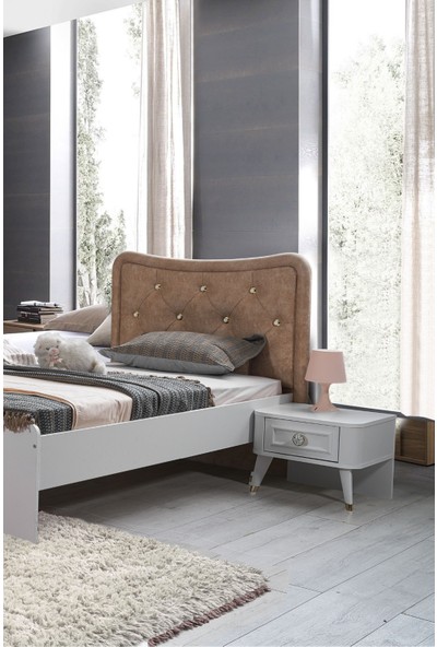 Doressa Mansell Komodin