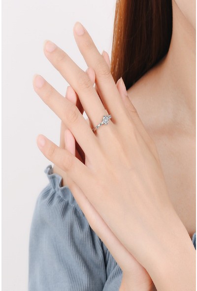 Roza Silver Kadın Ayarlanabilir Zarif Taşlı 925 Ayar Gümüş Yüzük