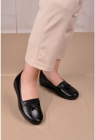 Moricha Kadın Ortopedik Tabanlı Esnek Anne Ayakkabısı MR10066 Moricha Kadın Ortopedik Tabanlı Esnek Anne Ayakkabısı MR10066