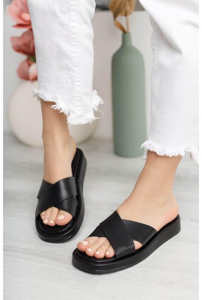 Morenica Elis Siyahyazlık Kadın Terlik