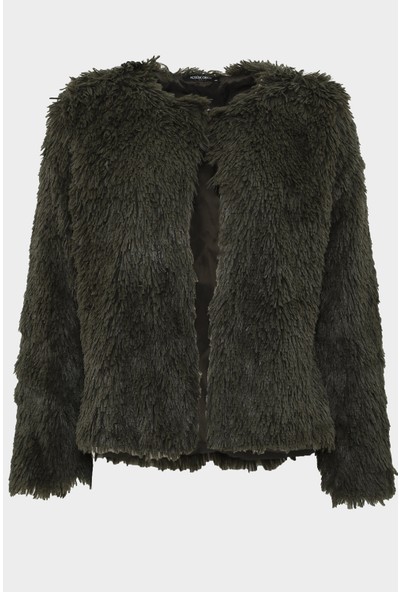 Açelya Okcu Bisiklet Yaka Peluş Ceket