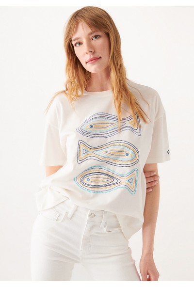 Mavi Balık Baskılı Beyaz Tişört