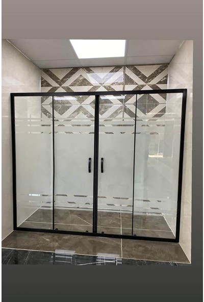 Avrupa Duş Siyah Desenli Kumlama 5mm Camlı Yükseklik 180 cm Düz Duşakabin