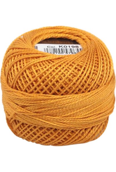 Domino Merserize Nakış Ipi No 8 K0198