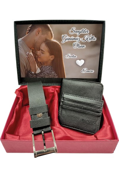 Karali Sevgiliye Kişiye Özel Resim Baskılı Set Kemer,cüzdan,kartlık Özel Kutulu Set Karali Sevgiliye Kişiye Özel Resim Baskılı Set Kemer,cüzdan,kartlık Özel Kutulu Set