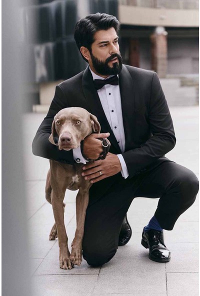 ALTINYILDIZ CLASSICS Erkek Siyah Slim Fit Dar Kesim Kırlangıç Yaka Desenli Klasik Smokin Takım ALTINYILDIZ CLASSICS Erkek Siyah Slim Fit Dar Kesim Kırlangıç Yaka Desenli Klasik Smokin Takım