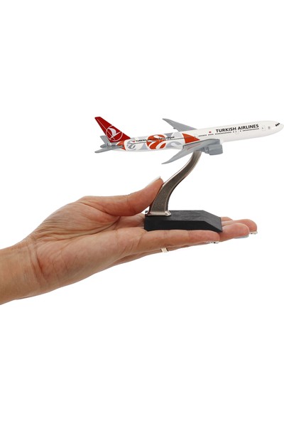 Zekupp Boeing 777-300 1/500 Metal - Euroleague Özel Tasarım Model Uçak Zekupp Boeing 777-300 1/500 Metal - Euroleague Özel Tasarım Model Uçak