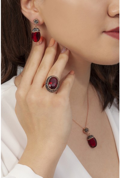 Ateş Gold Kadın Oval Kırmızı Renk Kolye Yüzük Küpe Gümüş Set Takım Ateş Gold Kadın Oval Kırmızı Renk Kolye Yüzük Küpe Gümüş Set Takım