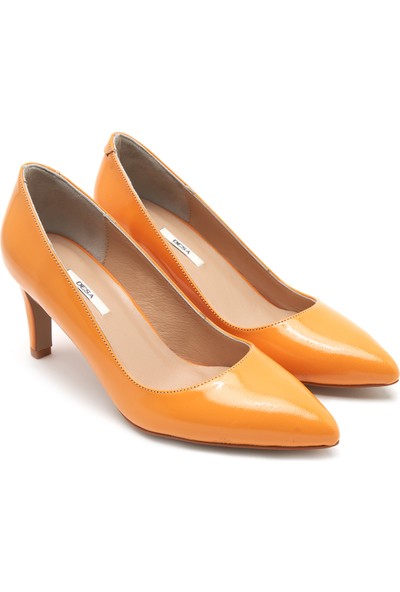 Danza Turuncu Kadın Rugan Klasik Ayakkabı Danza Turuncu Kadın Rugan Klasik Ayakkabı