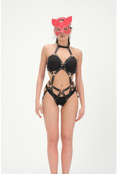 Vonda Wear 800183-1 - Vonda Wear | Kadın Kırmızı Deri Maske & Siyah Gösterişli Harness Takım Vonda Wear 800183-1 - Vonda Wear | Kadın Kırmızı Deri Maske & Siyah Gösterişli Harness Takım