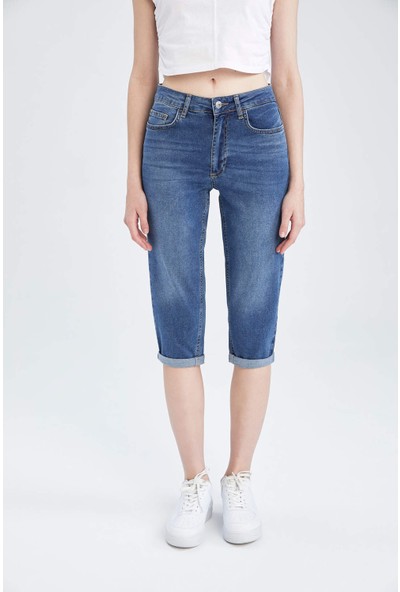 DeFacto Normal Bel Katlamalı Paça Jean Kapri X6852AZ22SM DeFacto Normal Bel Katlamalı Paça Jean Kapri X6852AZ22SM