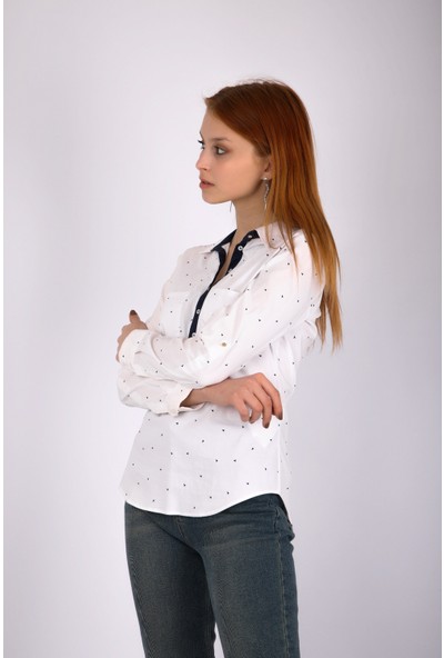 Kadın Beyaz Lacivert Desenli Zara Gömlek