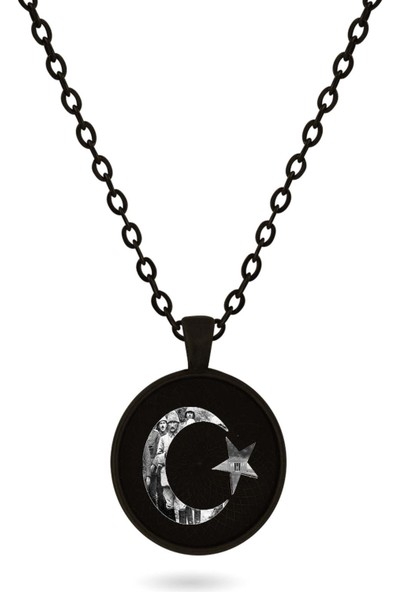 Rowalsi Ay Yıldız Baskılı Zincirli Kolye YTKTRD466