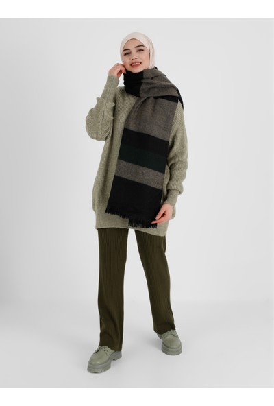 Tavin Püsküllü Panço - Siyah - Tavin