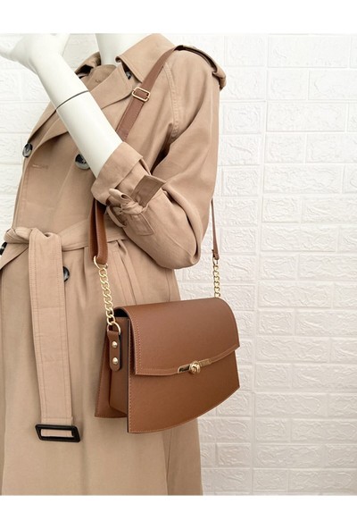 Taba Kadın Çanta Uzun Askılı Zincir Detaylı Omuz Çantası Taba Kadın Çanta Uzun Askılı Zincir Detaylı Omuz Çantası