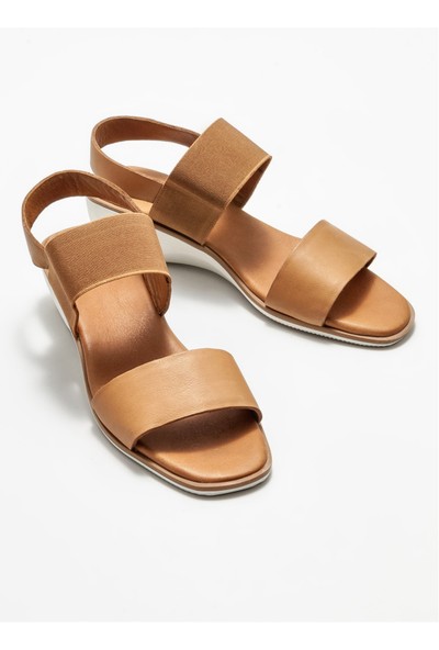 Elle Shoes Naturel Deri Kadın Dolgu Topuklu Sandalet Elle Shoes Naturel Deri Kadın Dolgu Topuklu Sandalet