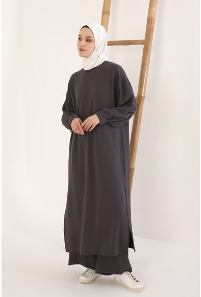 ALLDAY Yırtmaçlı Pantolonlu Takım ALLDAY Yırtmaçlı Pantolonlu Takım