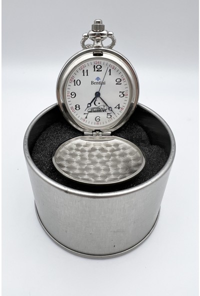 Bentini Desenli Kapaklı Zincirli Köstekli Cep Saati Bn3 Bentini Desenli Kapaklı Zincirli Köstekli Cep Saati Bn3