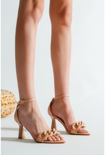 Gökhan Talay Kette Zincir Detaylı Kadın Topuklu Sandalet