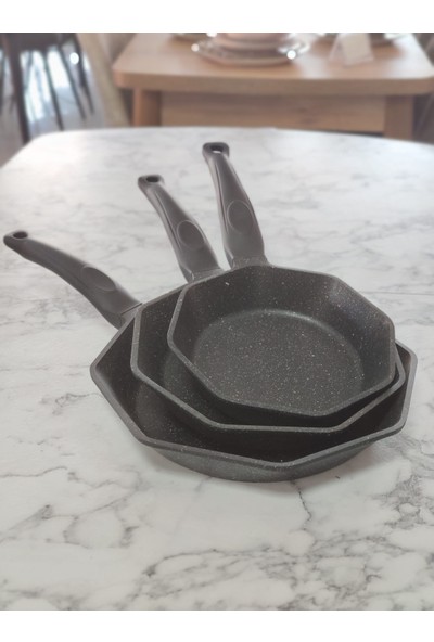 Warranty Kitchen Glorys 3'lü Döküm Köşeli Tava Seti 20-24-28 cm