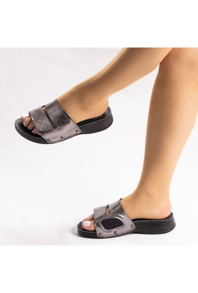 Kadın Hakiki Deri, Anatomik Hafızalı Tabanlıklı, Topuk Jeli Destekli, Kemik Çıkıntısı ve Topuk Dikeni Için Comfort Terlik Kadın Hakiki Deri, Anatomik Hafızalı Tabanlıklı, Topuk Jeli Destekli, Kemik Çıkıntısı ve Topuk Dikeni Için Comfort Terlik