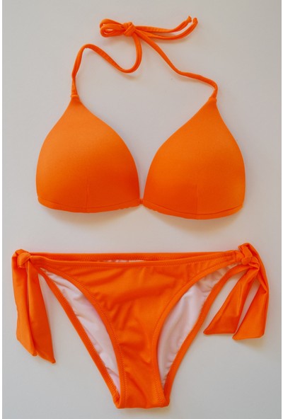 Beria Kadın Üçgen Yarım Dolgulu Turuncu Bikini Takımı Beria Kadın Üçgen Yarım Dolgulu Turuncu Bikini Takımı