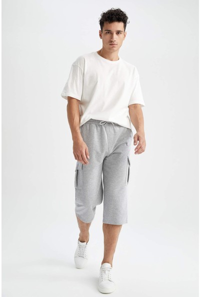 DeFacto Regular Fit Basic Geri Dönüşümlü Kapri ŞORT T4693AZ22SM