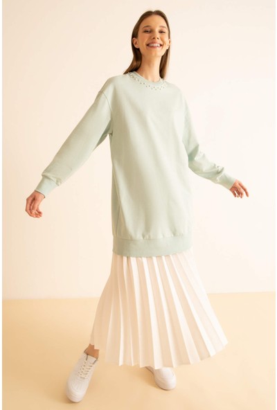 DeFacto Oversize Fit Bisiklet Yaka İnce Kumaş Sweatshirt Tunik X8072AZ22SM DeFacto Oversize Fit Bisiklet Yaka İnce Kumaş Sweatshirt Tunik X8072AZ22SM