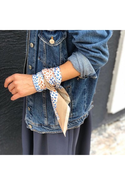 Whoknows Mavi Desenli Erika Fular Bandana Kadın Whoknows Mavi Desenli Erika Fular Bandana Kadın