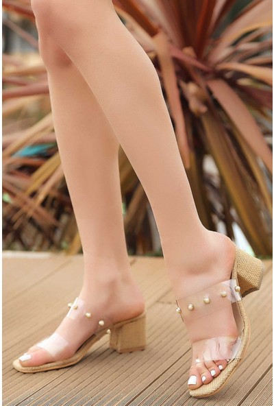 Karazona Kadın Krem Hasır Boncuk Detaylı Şeffaf Bantlı Topuklu Terlik KZ3090 Karazona Kadın Krem Hasır Boncuk Detaylı Şeffaf Bantlı Topuklu Terlik KZ3090