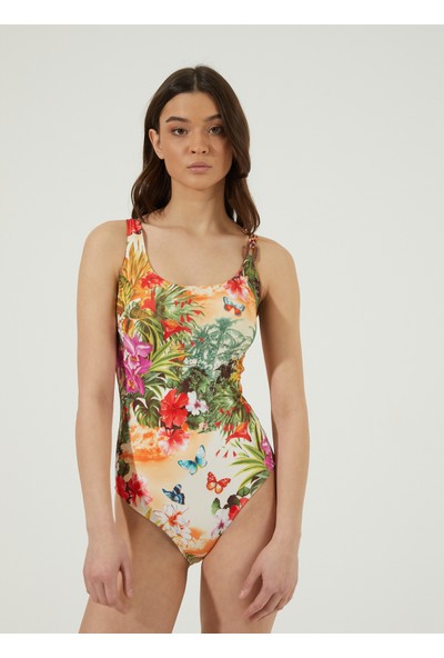 Bellisa Mayo, 40, Çok Renkli