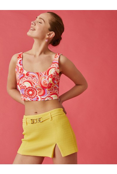 Koton Mini Şort Etek Kemer Detaylı Yırtmaçlı Koton Mini Şort Etek Kemer Detaylı Yırtmaçlı