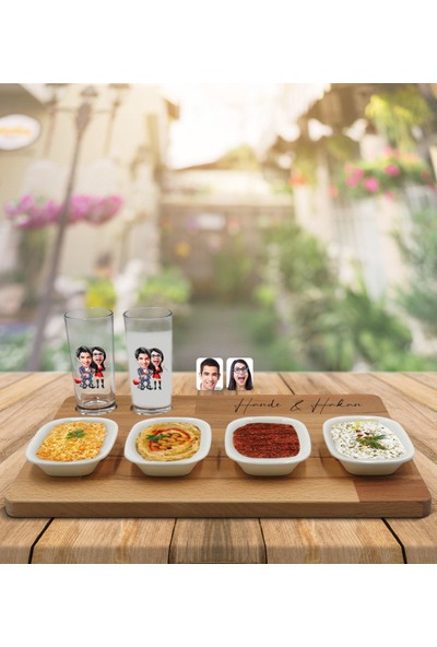 BK Kişiye Özel Sevgililer Karikatürlü 2’li Rakı Bardağı ve Meze Tabaklı Doğal Masif Ahşap Servis Sunum Tepsisi Model 1 BK Kişiye Özel Sevgililer Karikatürlü 2’li Rakı Bardağı ve Meze Tabaklı Doğal Masif Ahşap Servis Sunum Tepsisi Model 1