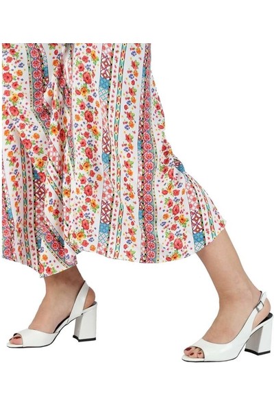 Linda Shoes Önü ve Arkası Açık Kalın Topuklu Ayakkabı Linda Shoes Önü ve Arkası Açık Kalın Topuklu Ayakkabı