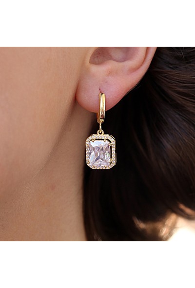 Takı Boom Beyaz Zirkon Taşlı Optegon Gümüş Küpe Takı Boom Beyaz Zirkon Taşlı Optegon Gümüş Küpe