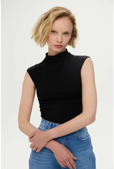 Manuka Sıfır Kol Likralı Body Siyah