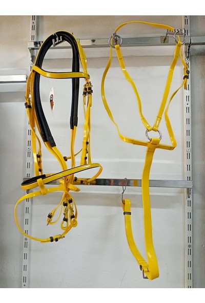 Atsar Equestrian Ithal Pvc Başlık + Dizgin + Boy Martingalı Set Atsar Equestrian Ithal Pvc Başlık + Dizgin + Boy Martingalı Set